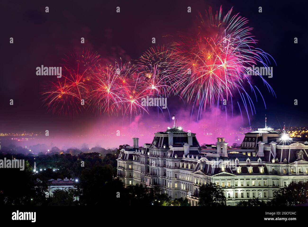 Fireworks appear over the White House and the Eisenhower Executive ...