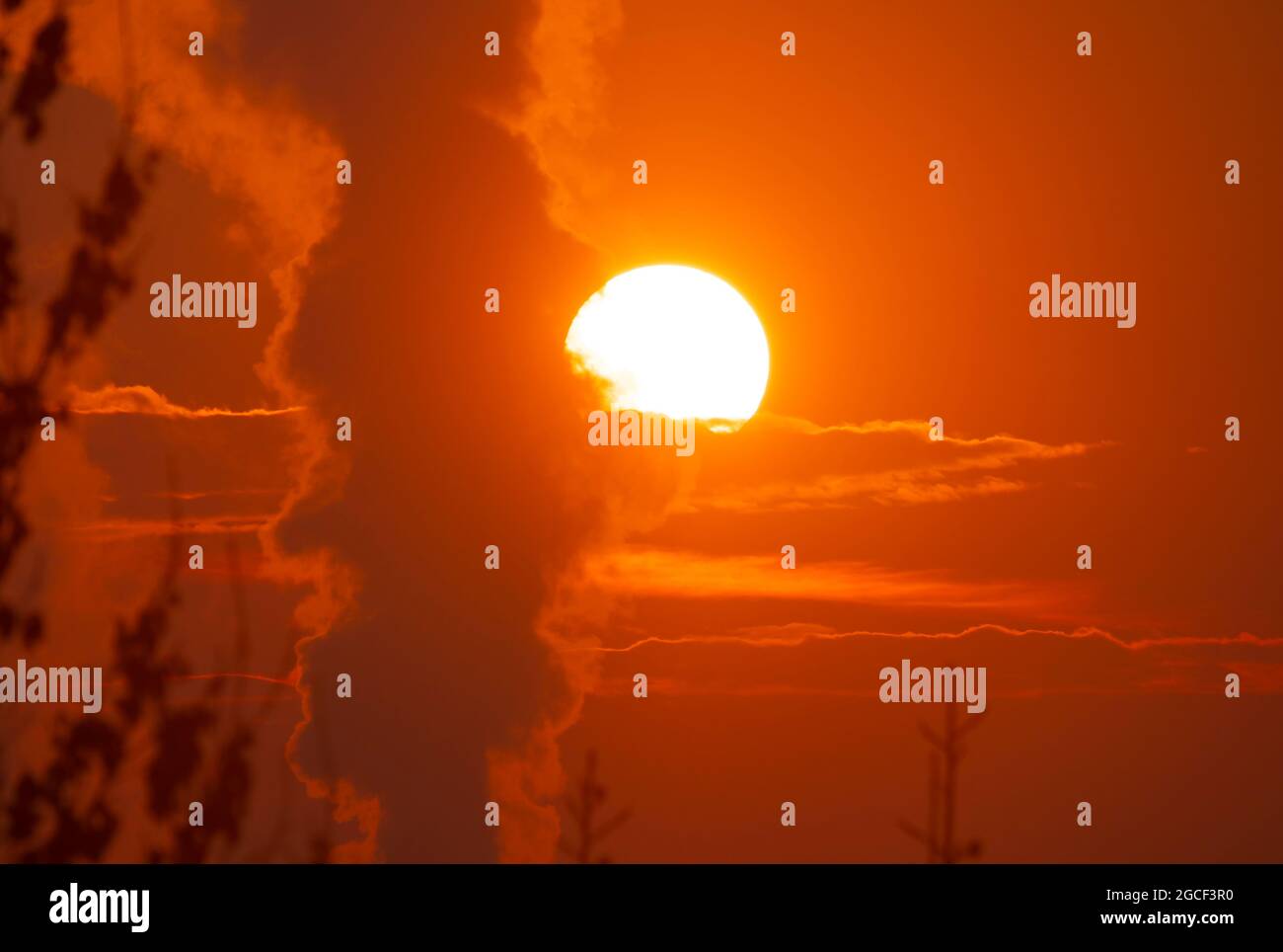 Zoom sunrise hi-res stock photography and images - Alamy
