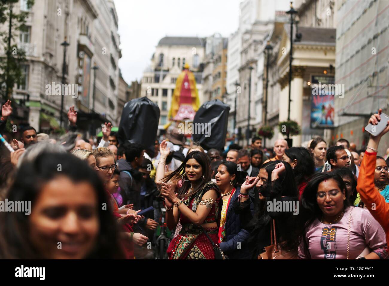 London, England, UK. 8th Aug, 2021. Members of Hindu community takes ...