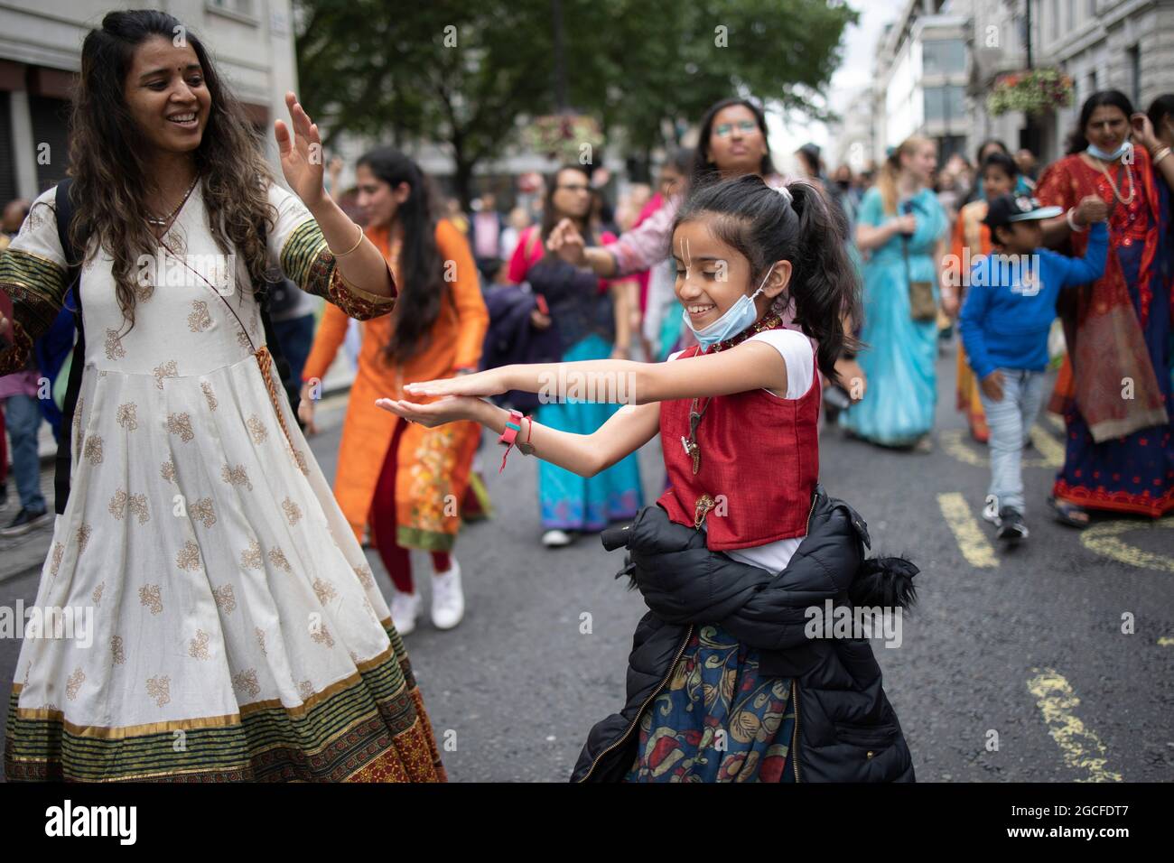 Hare krishna ratha yatra parade hi-res stock photography and images - Alamy