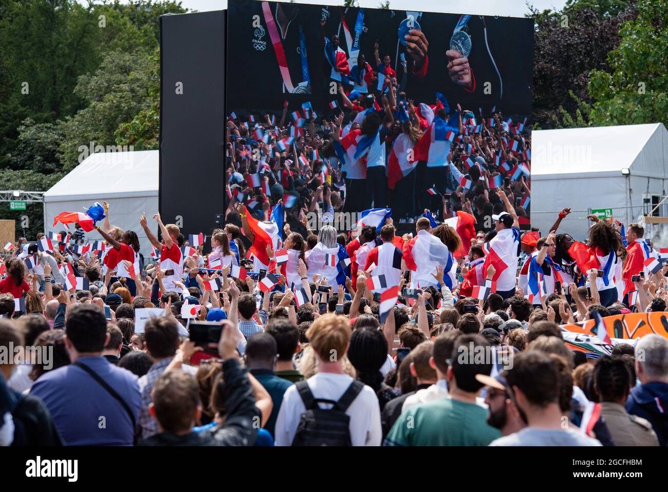 The French athletes of France celebrate with the audience during the ...