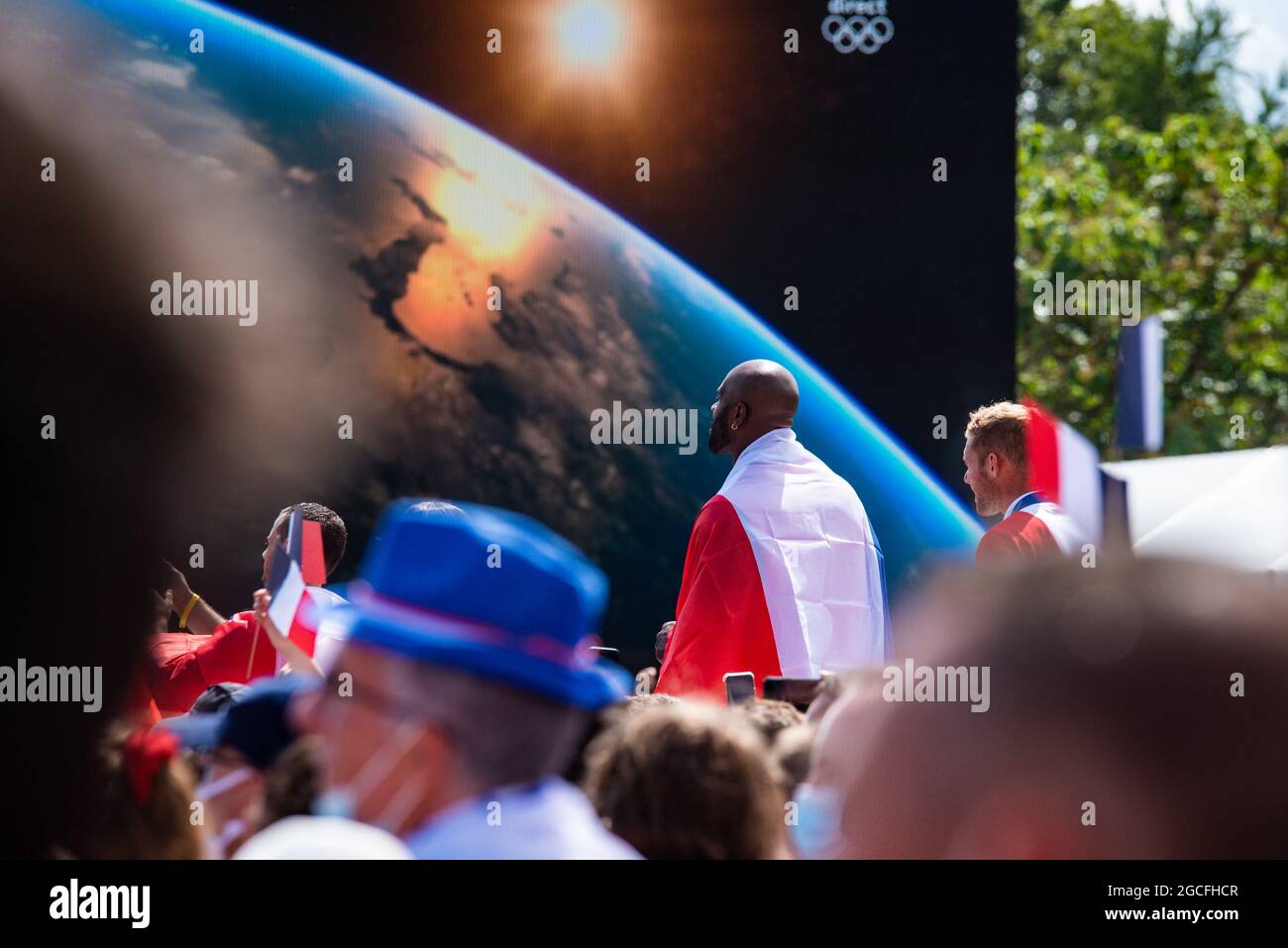 Teddy Riner of France celebrates with the audience during the Olympic ...