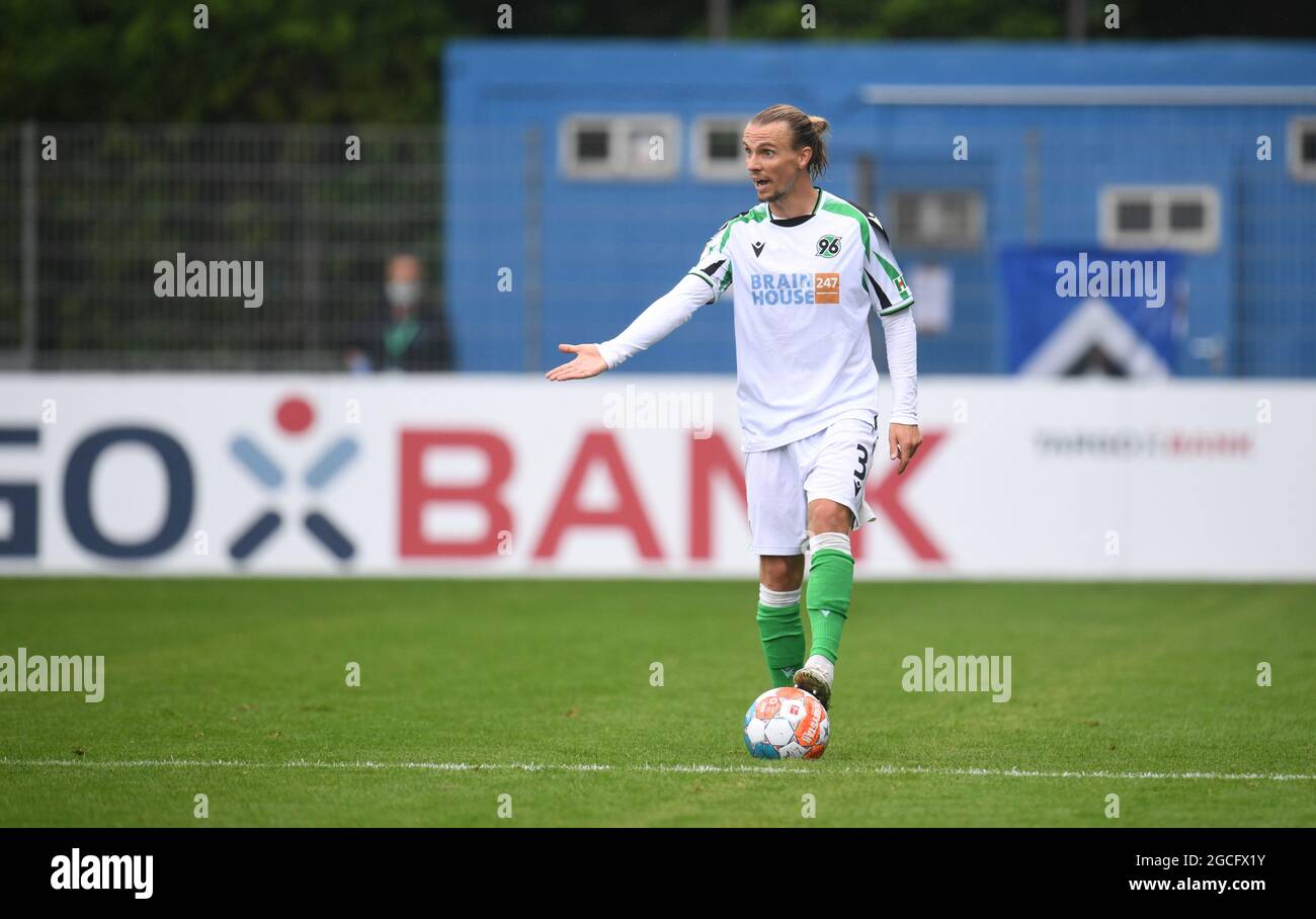 Niklas Hult Hannover 96 High Resolution Stock Photography and Images ...