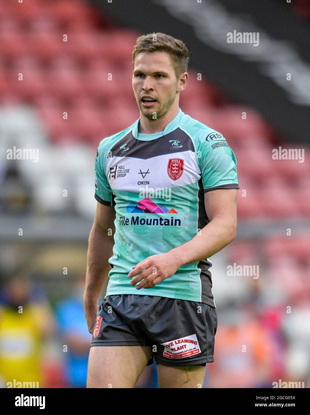 Matt Parcell (9) of Hull KR in action during the game Stock Photo - Alamy