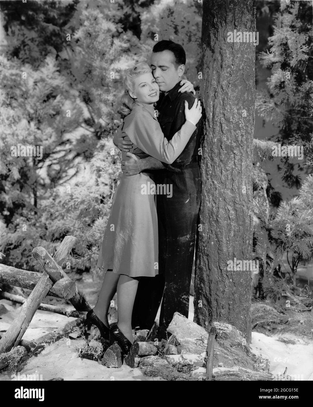 IRENE MANNING and HUMPHREY BOGART in THE BIG SHOT 1942 director LEWIS ...