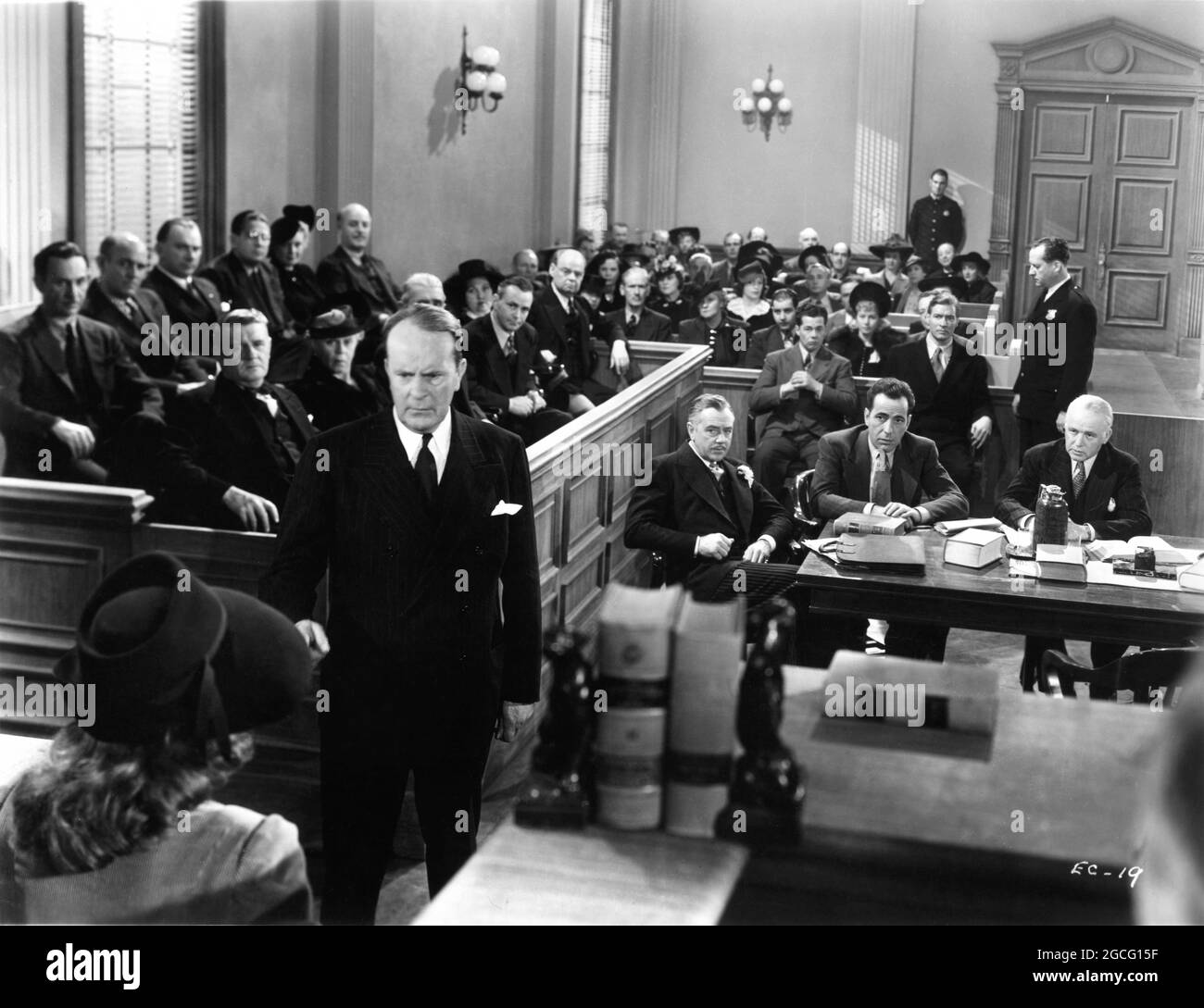 STANLEY RIDGES and HUMPHREY BOGART in THE BIG SHOT 1942 director LEWIS ...