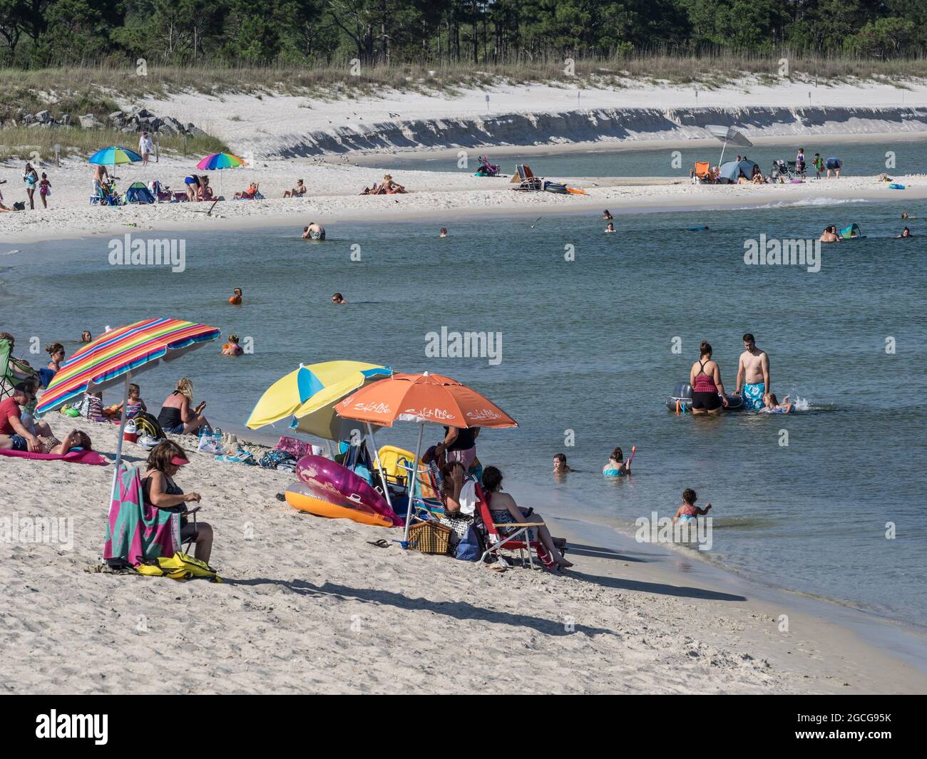 People enjoying the beach in Florida Stock Photo - Alamy