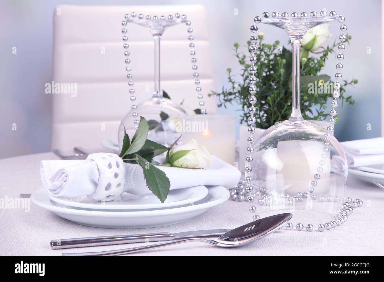 Table arrangement in restaurant Stock Photo - Alamy