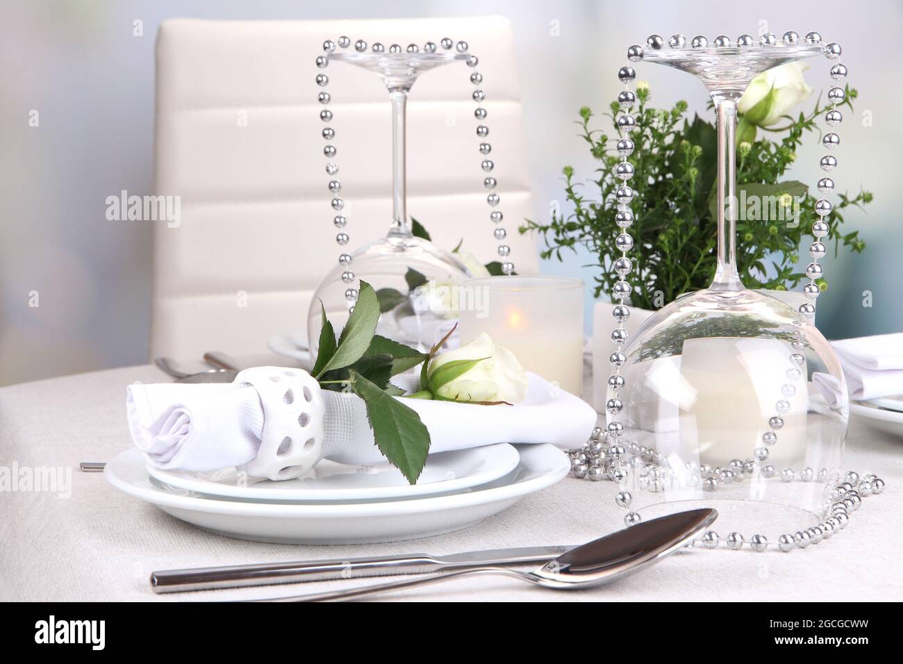 Table arrangement in restaurant Stock Photo - Alamy