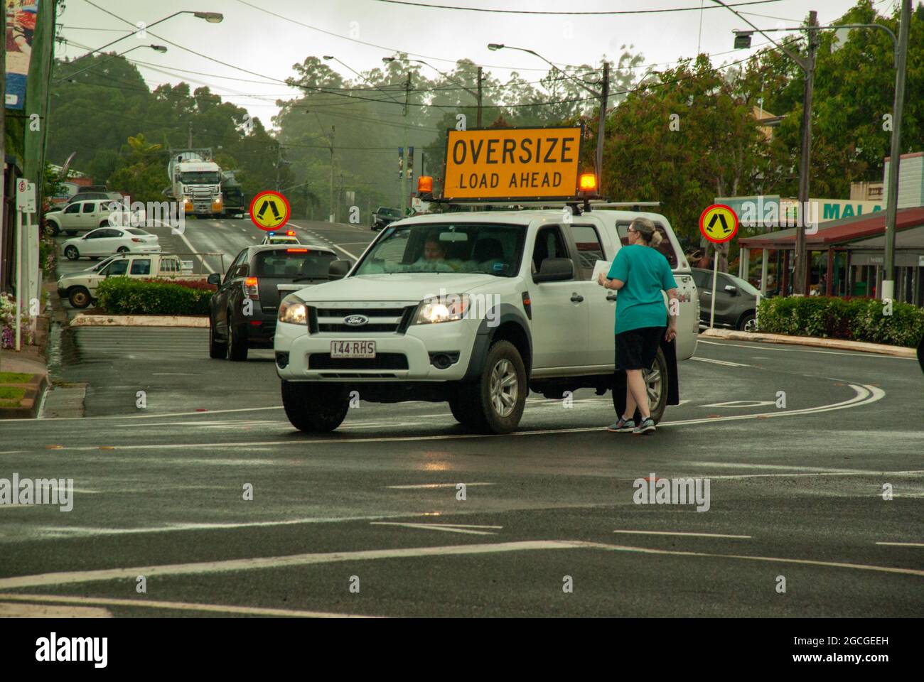 Escort Vehicle, Long Load, Malanda, food delivery Stock Photo - Alamy