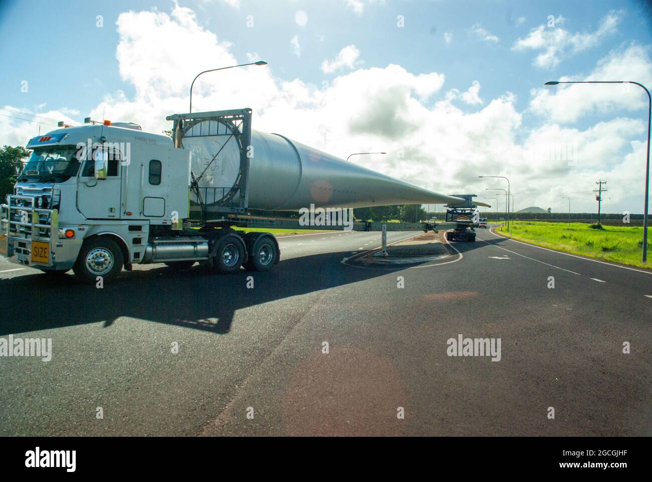 Wind Turbine Blade Transport Marks Lane Dogleg Australia Stock Photo ... Wind Turbine Blade Transport Marks Lane Dogleg Australia Stock Photo ...