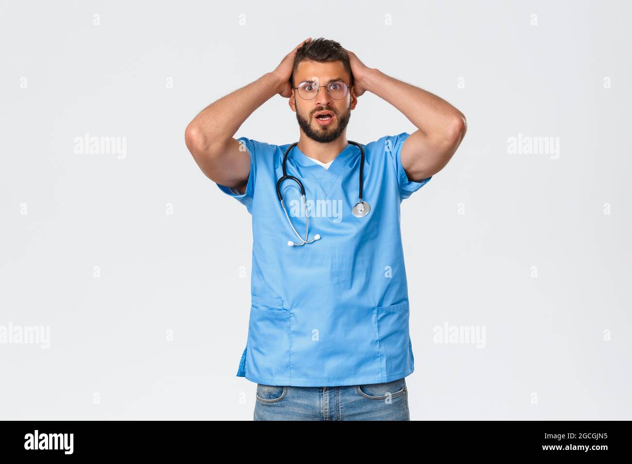 Healthcare workers, medicine, covid-19 and pandemic self-quarantine ...