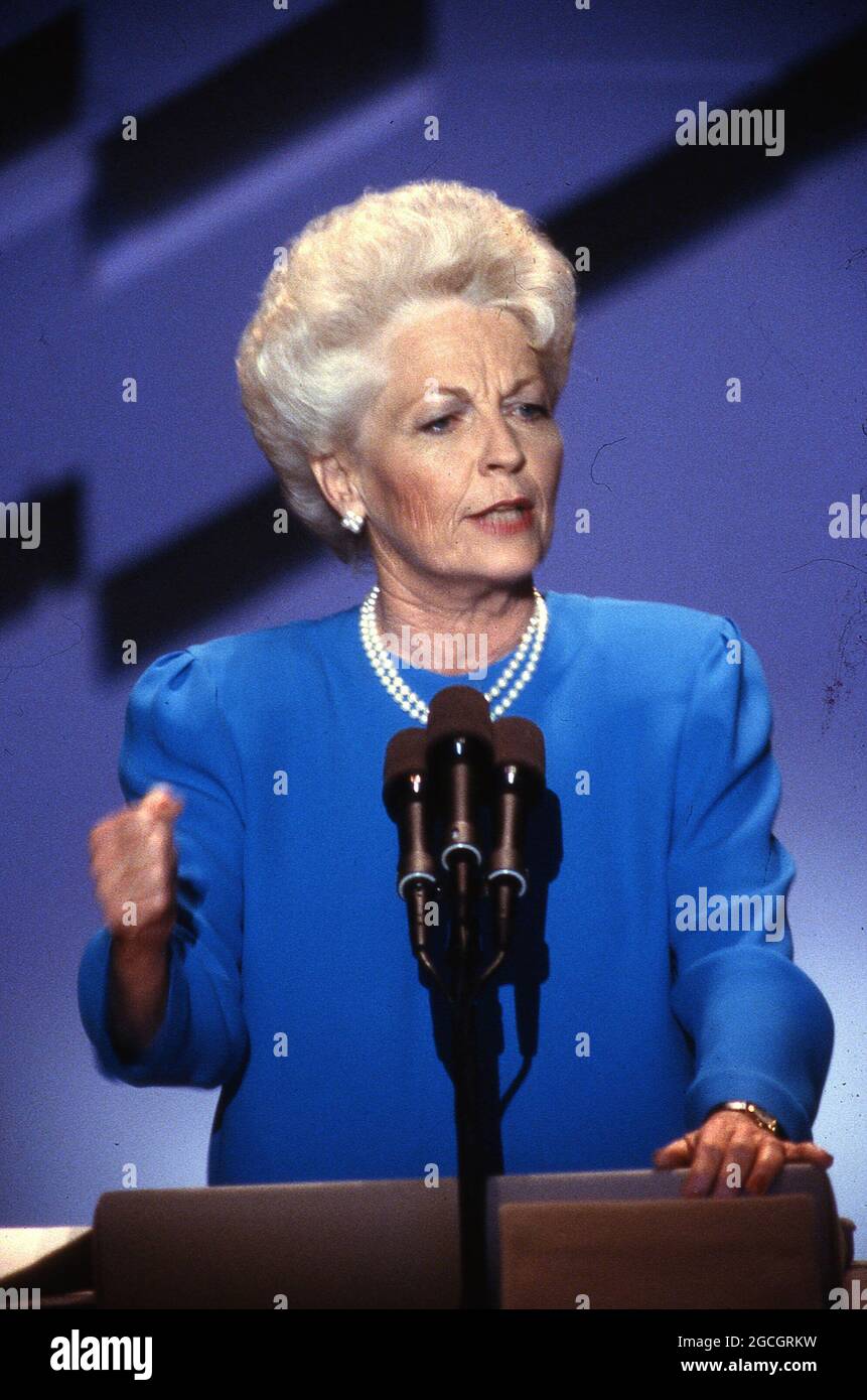 Ann edwards hi-res stock photography and images - Alamy