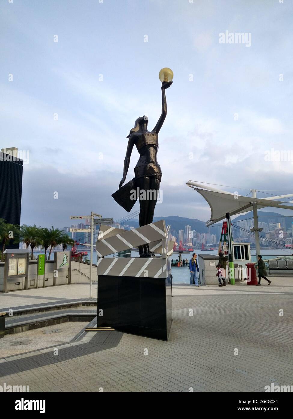 Film award statue at avenue of stars hi-res stock photography and ...