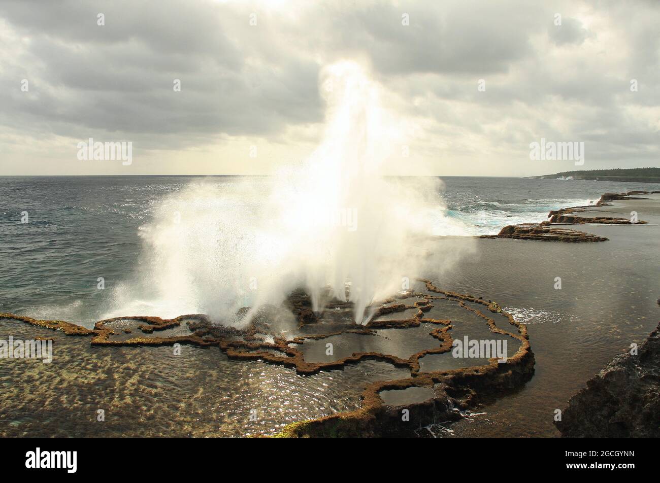 Tonga eruption hi-res stock photography and images - Alamy
