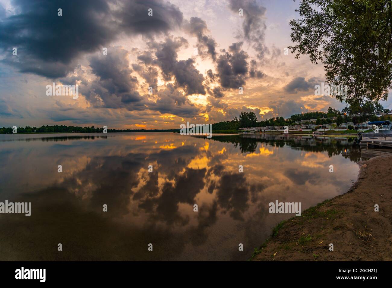 Chemong lake hi-res stock photography and images - Alamy