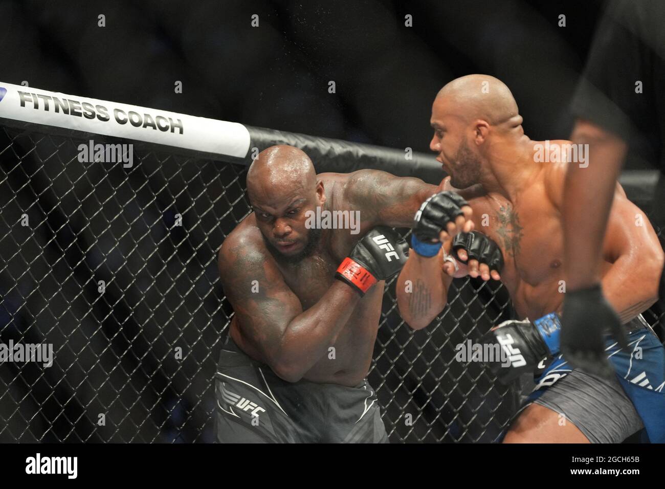 Ufc professional fighter hi-res stock photography and images - Alamy