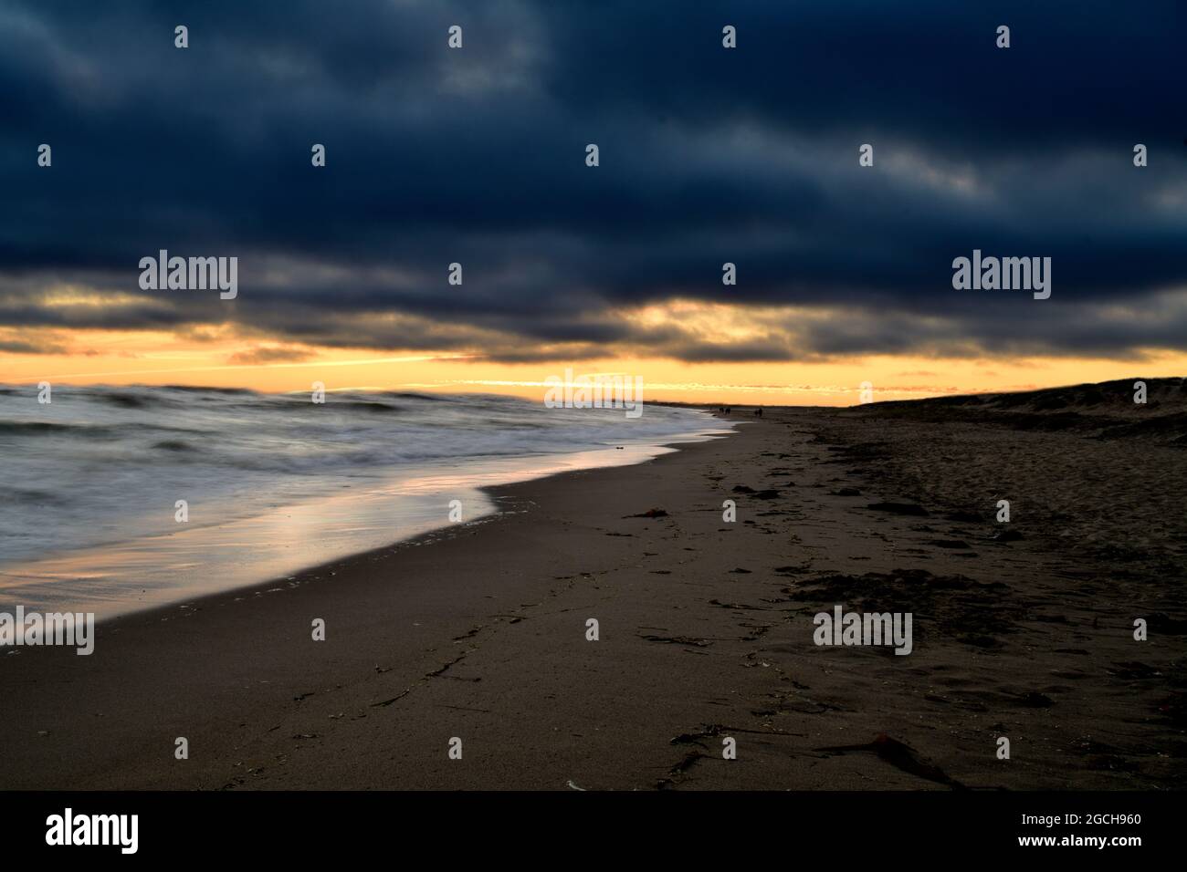 Landing beach hi-res stock photography and images - Alamy