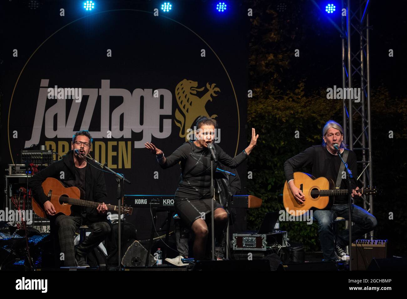 JULE NEIGEL - Akustisch 2021 im Augusto Sommergarten. Dresden, 07.08. ...