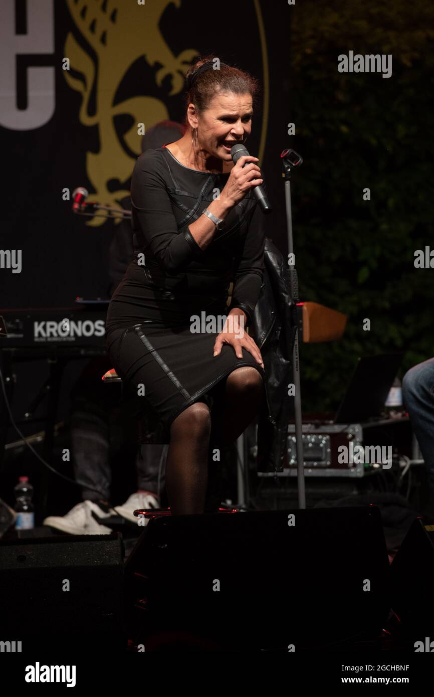 JULE NEIGEL - Akustisch 2021 im Augusto Sommergarten. Dresden, 07.08. ...