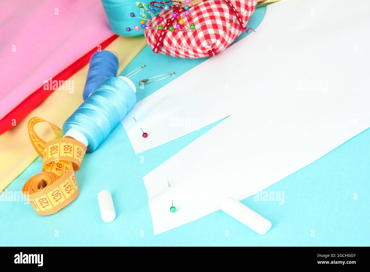 Sewing tools fashion design Stock Photo - Alamy