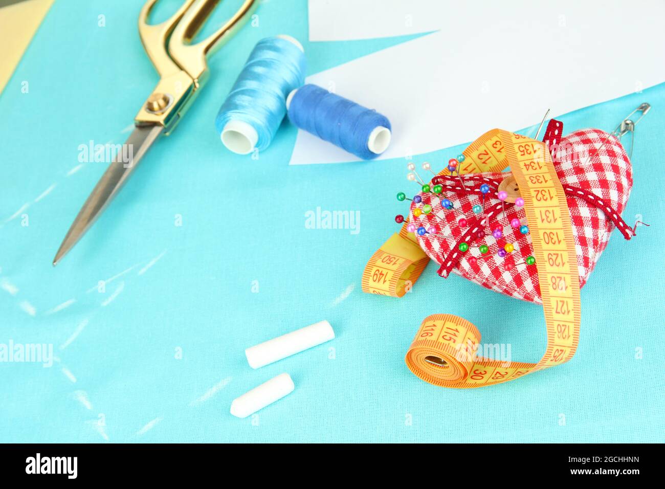 Sewing tools fashion design Stock Photo - Alamy