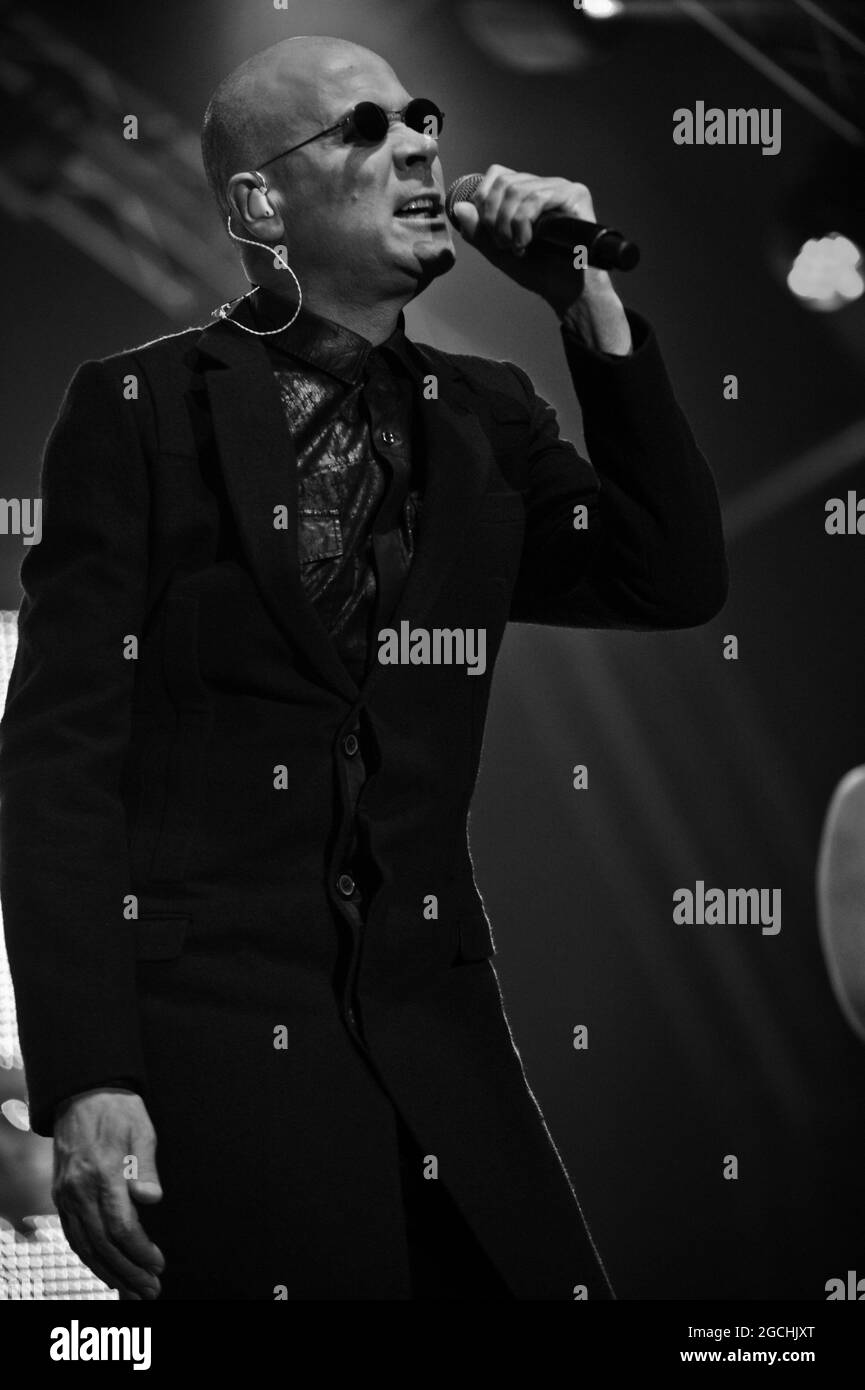 Performing electronic music Black and White Stock Photos & Images - Alamy