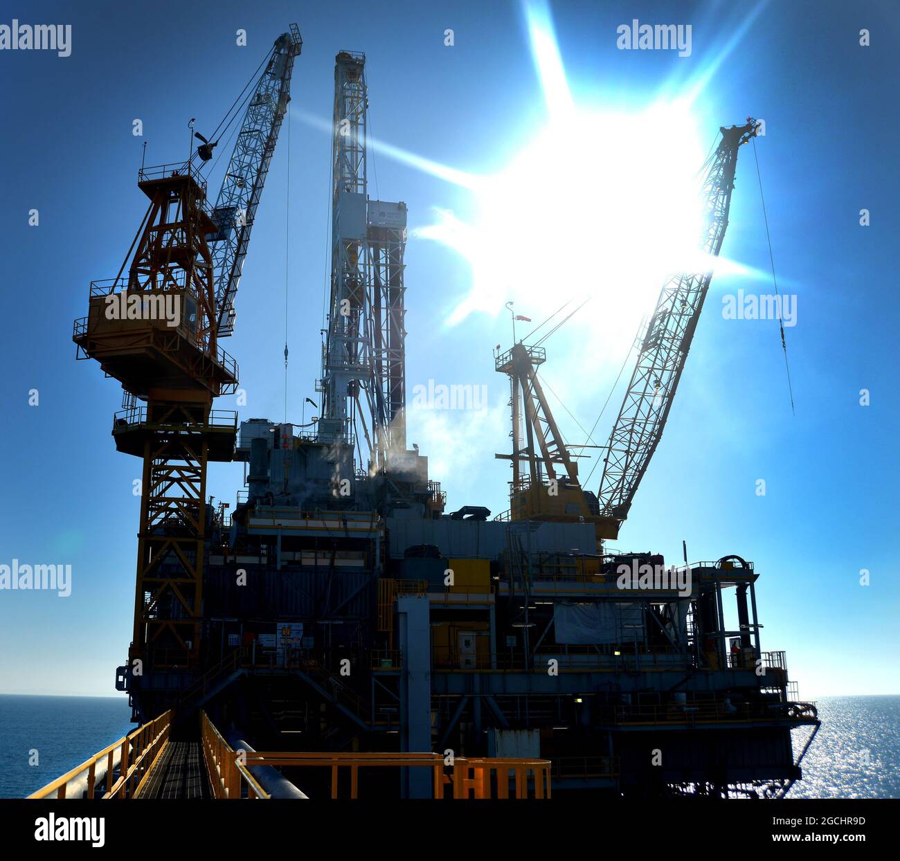 Bass strait oil rig hi-res stock photography and images - Alamy