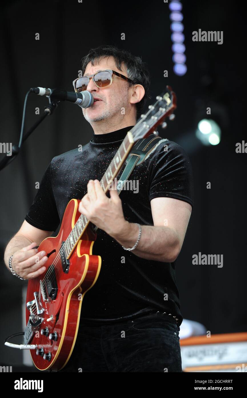 The Lightning Seeds Performing at Lets Rock Leeds 80s Festival , Leeds ...