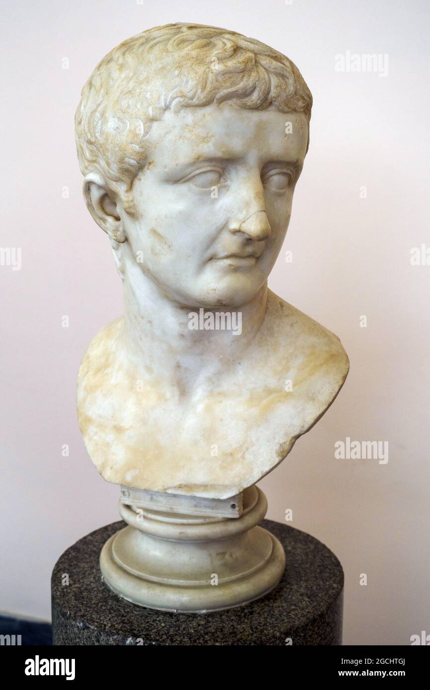 Tiberius statue hi-res stock photography and images - Alamy