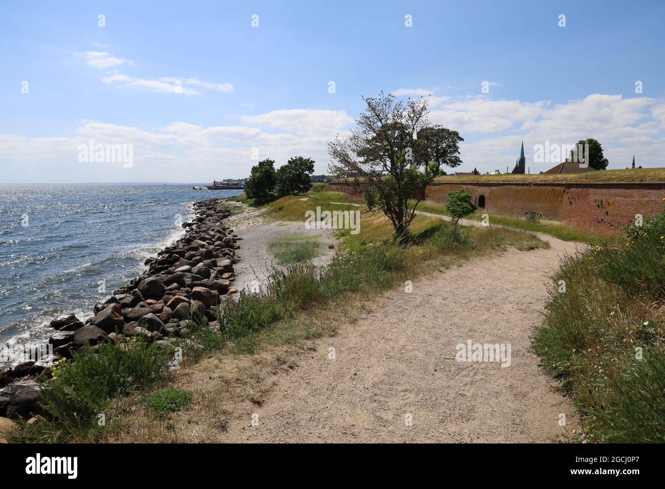 Walls of the Kronborg Castle at the beach Stock Photo - Alamy