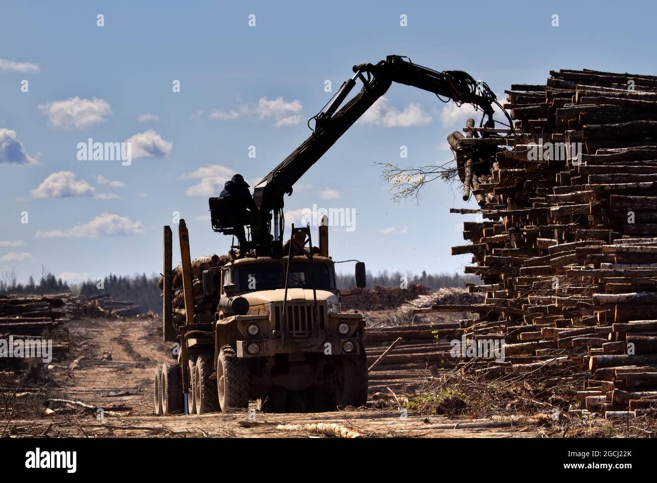 Lorry mounted loader hi-res stock photography and images - Alamy