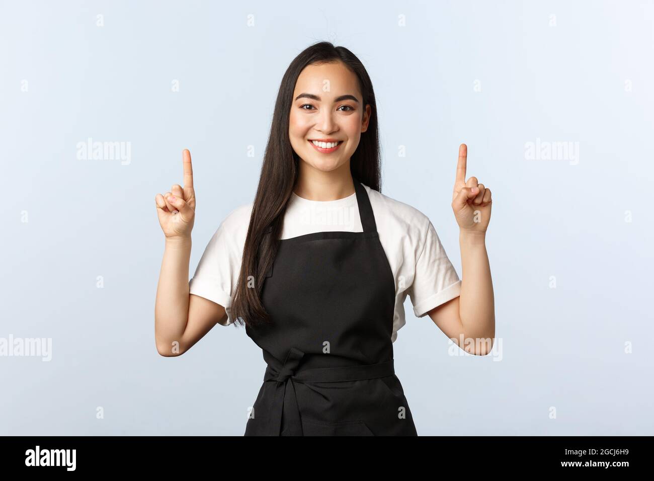 Coffee shop, small business and startup concept. Smiling friendly cafe ...