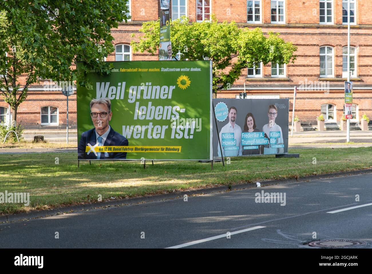 Germany election posters 2021 hi-res stock photography and images - Alamy