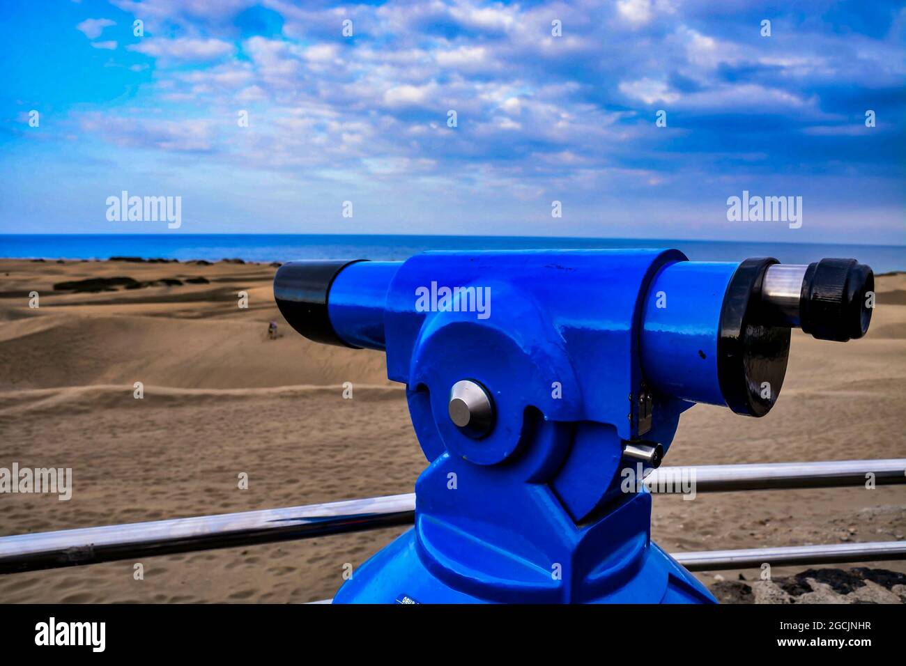 Blue observation telescope on an observation deck Stock Photo - Alamy