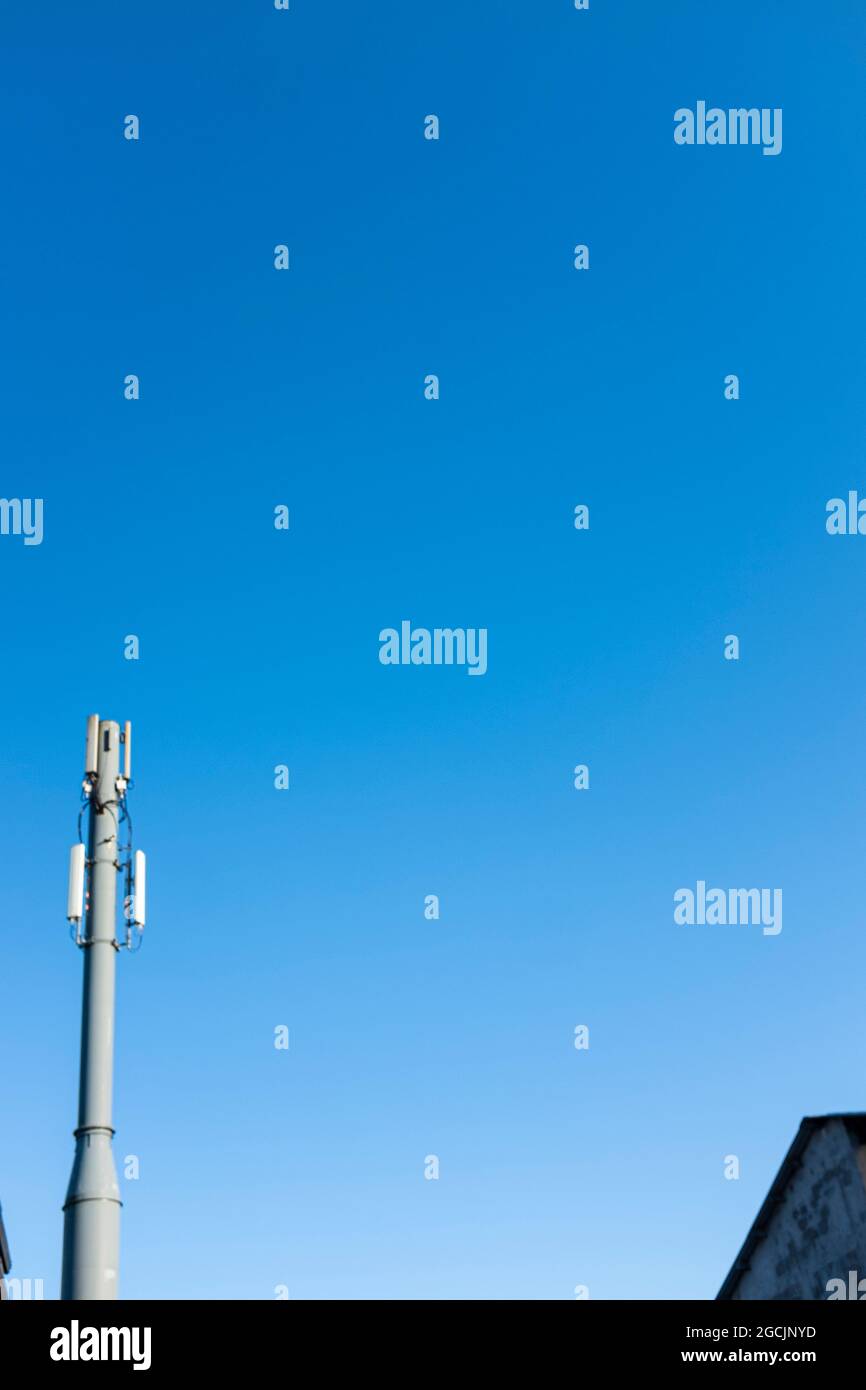 Telephone mobile mast uk 5g High Resolution Stock Photography and ...
