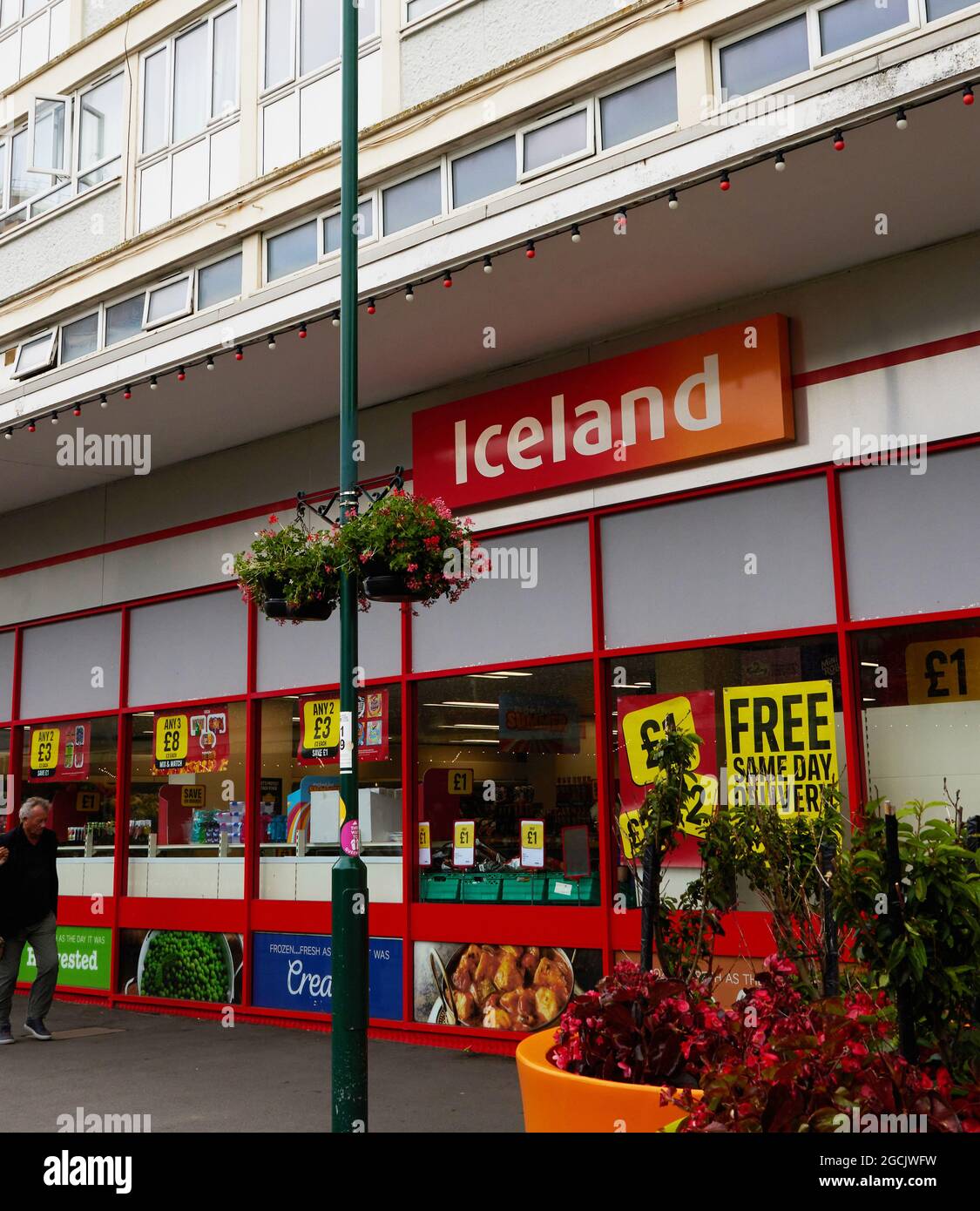 Iceland shop and logo seen Bognor Regis, UK Stock Photo - Alamy