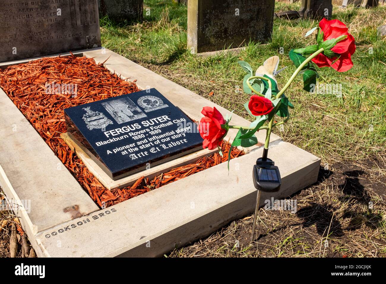 Fergus Suter grave in Blackburn Old Cemetery Stock Photo - Alamy
