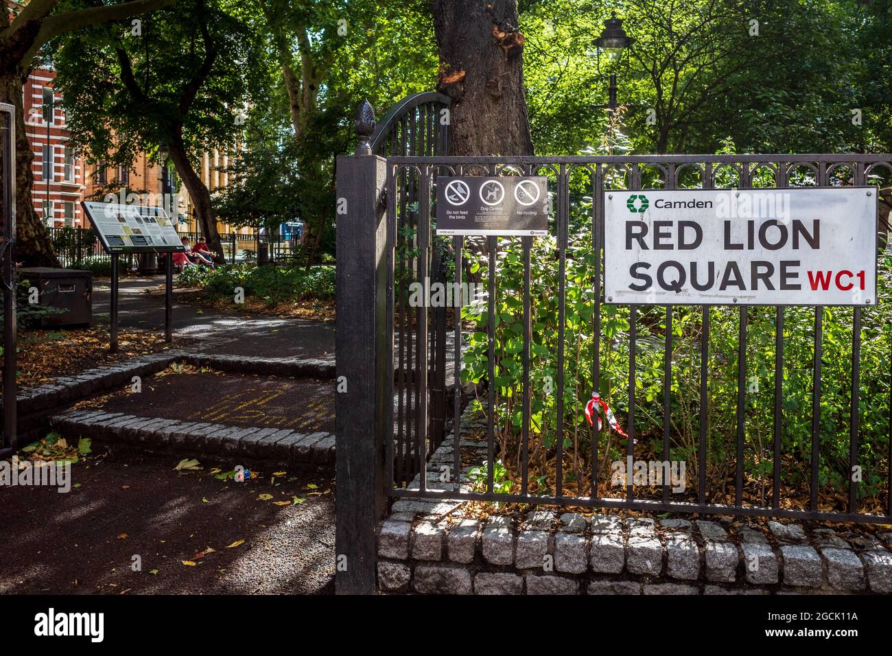Red Lion Square Holborn London WC1 - Red Lion Square was originally ...