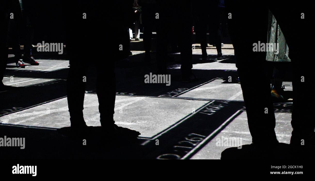 Light grid hi-res stock photography and images - Alamy