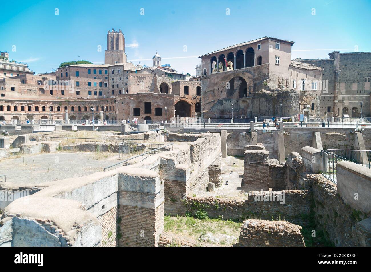 View of the roman ruins in a sunny day in Rome, Italy Stock Photo - Alamy