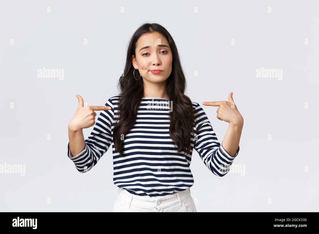 Lifestyle, beauty and fashion, people emotions concept. Confident young ...