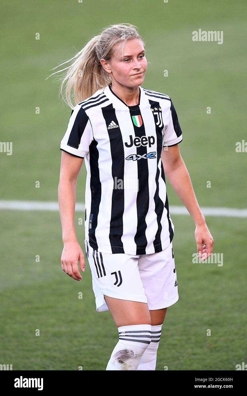 Amanda nilden hi-res stock photography and images - Alamy