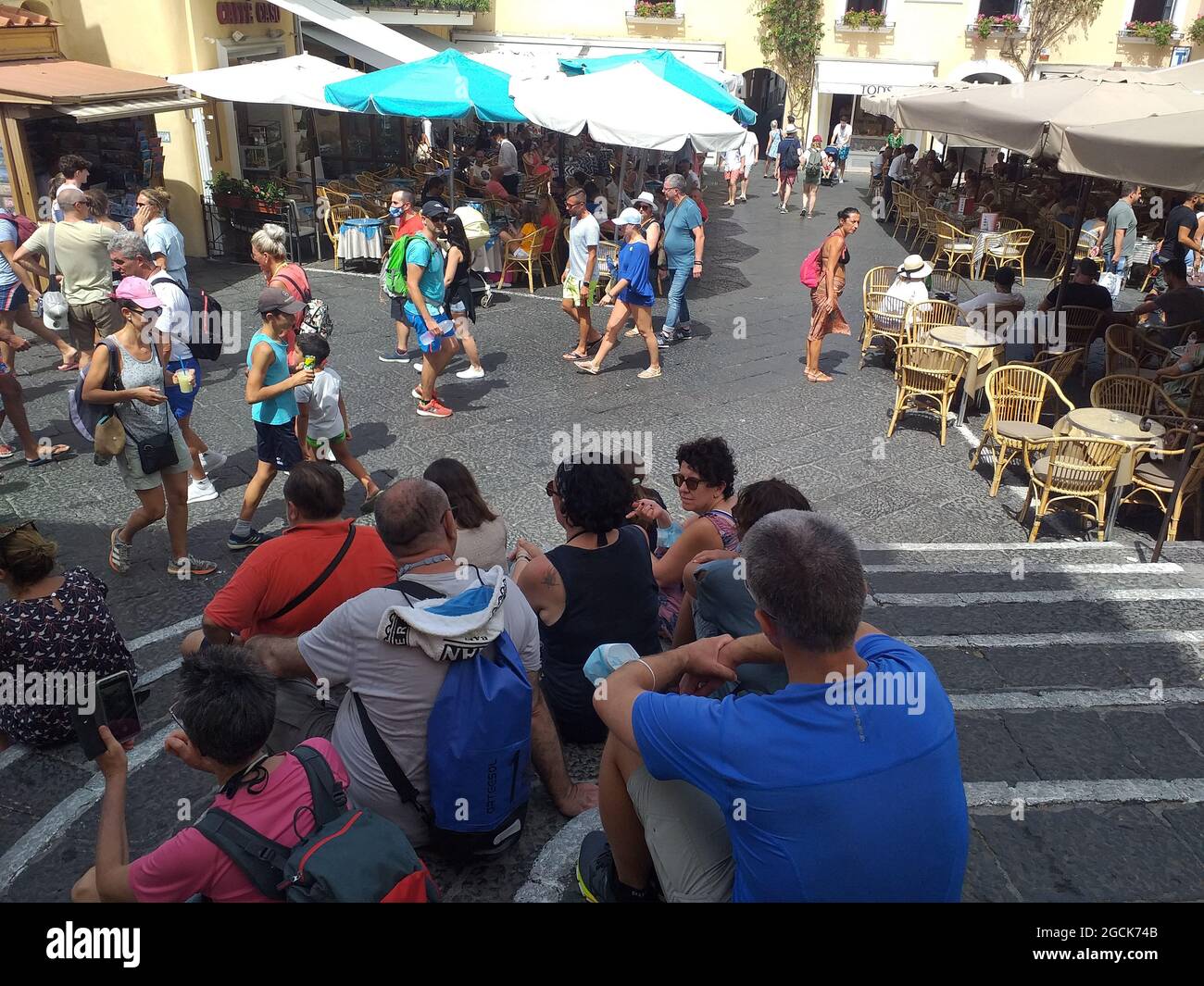 People and tourists in the piazzetta of capri hi-res stock photography ...