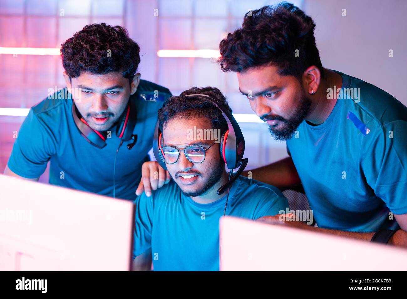 Pro gamer league hi-res stock photography and images - Alamy