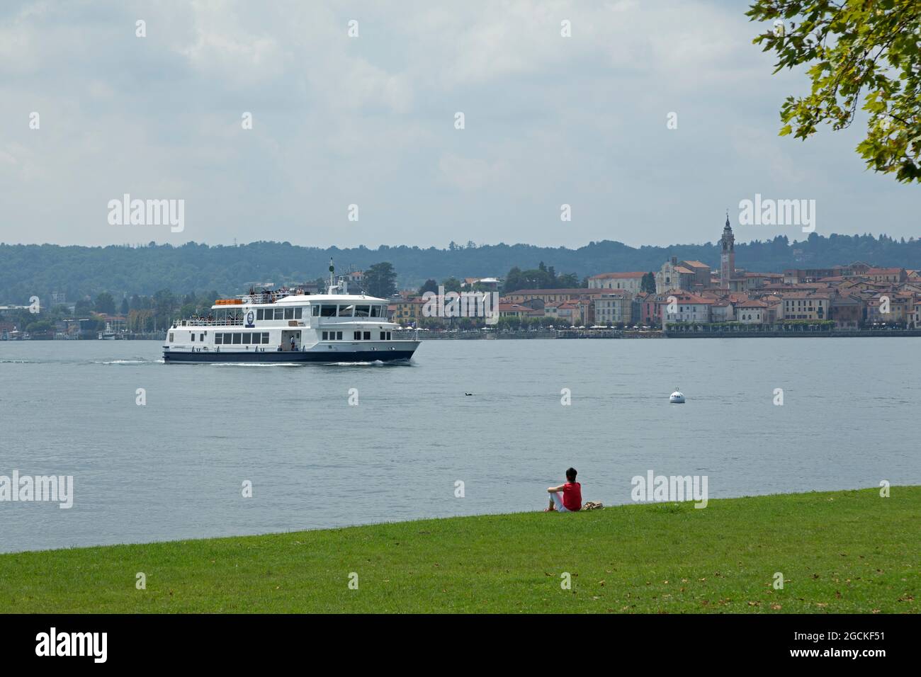 Angera lago maggiore hi-res stock photography and images - Alamy