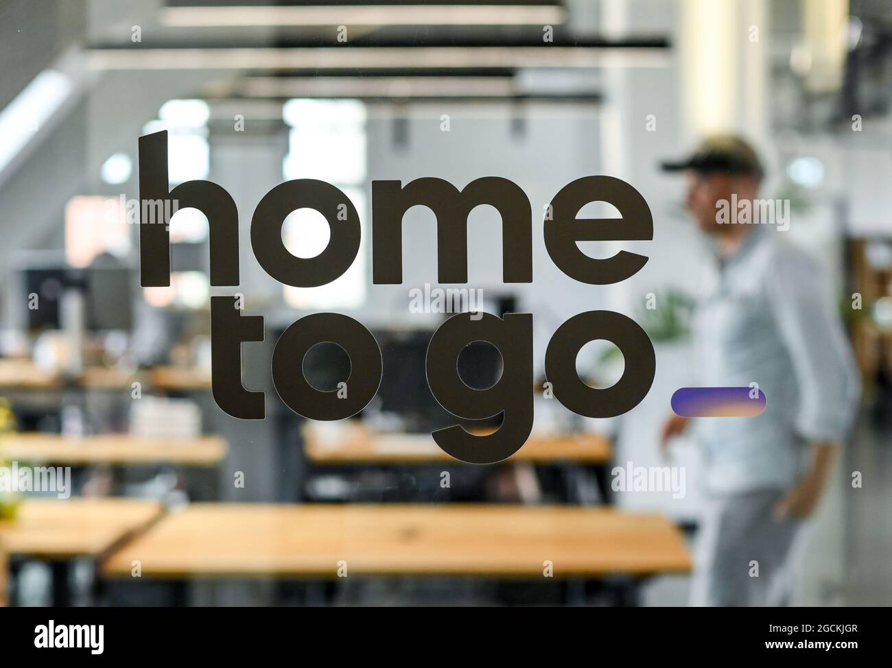 Hometogo hi-res stock photography and images - Alamy