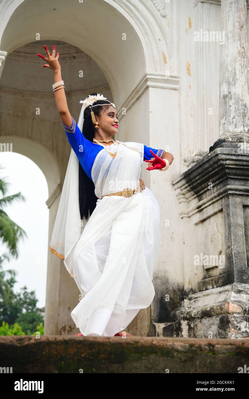 Dancing girl at the Susanna Anna Maria memorial (1809 CE). This tomb ...