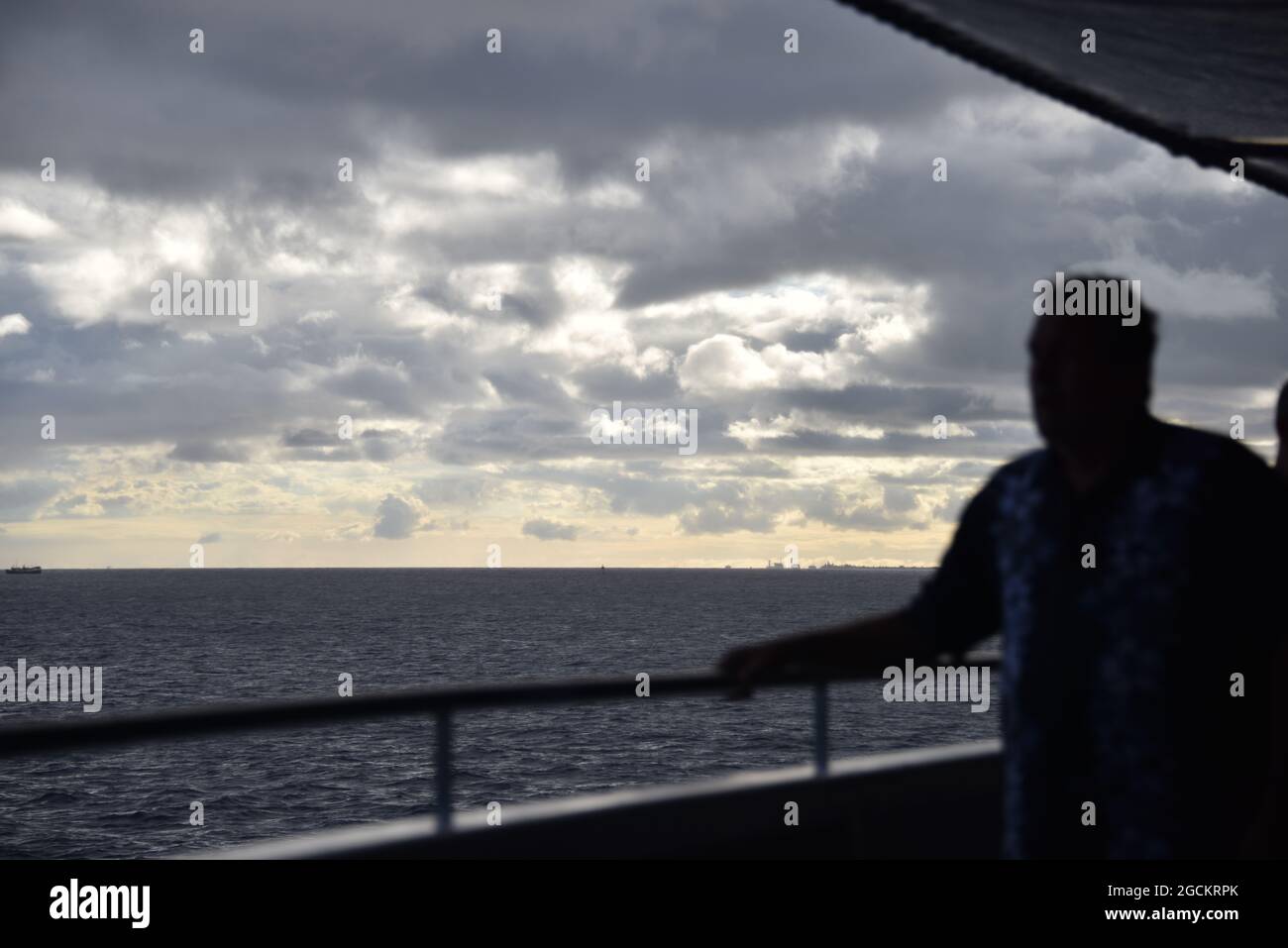 Oahu sunset dinner cruise hi-res stock photography and images - Alamy