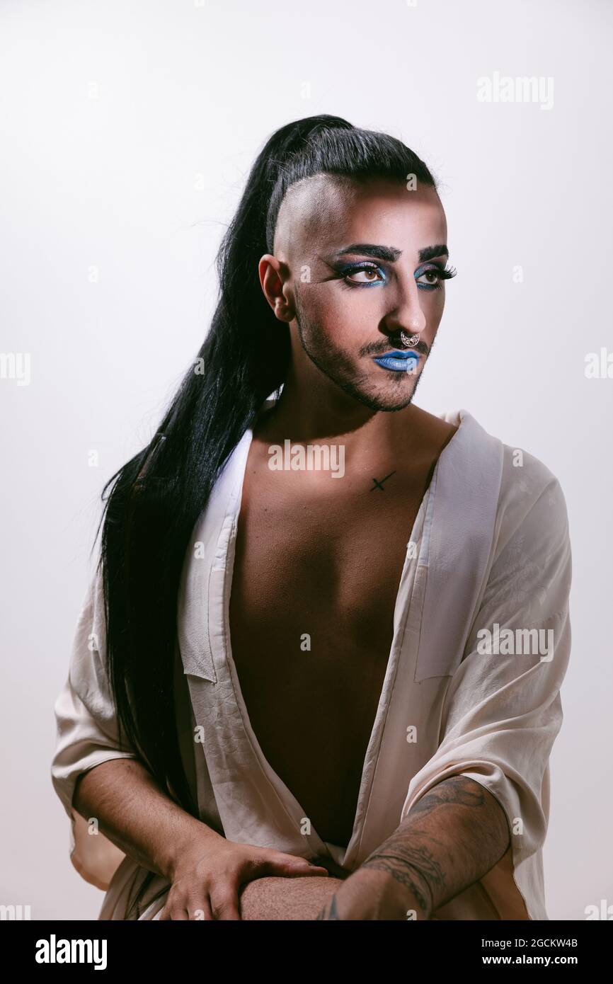 Bearded transvestite hi-res stock photography and images - Alamy